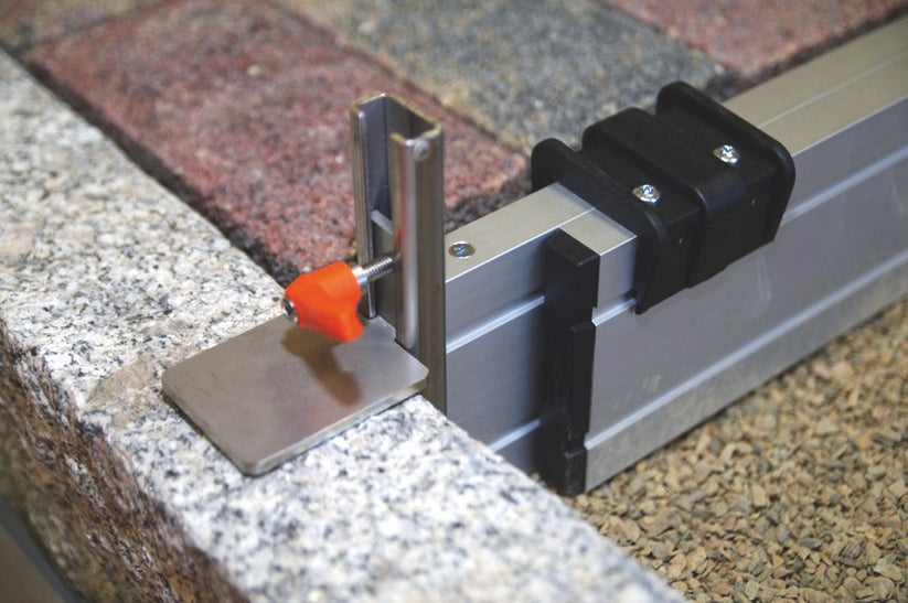 Abziehlehre höhenverstellbar für präzises Abziehen von Bodenaufbauten ...